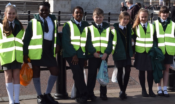 Holy Cross children sing for the Commonwealth - Your Harlow